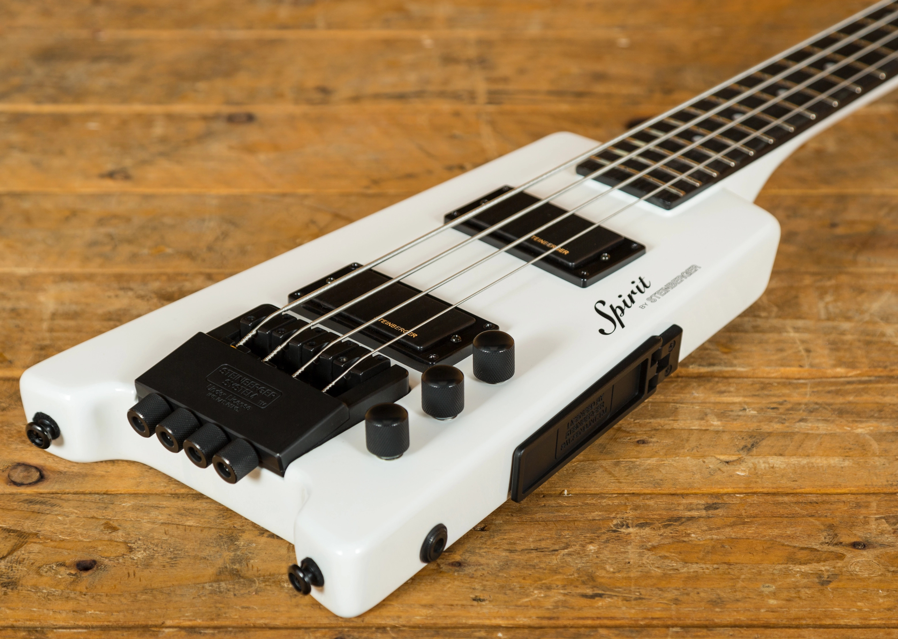 Steinberger Spirit XT-2 Standard Bass White - Peach Guitars